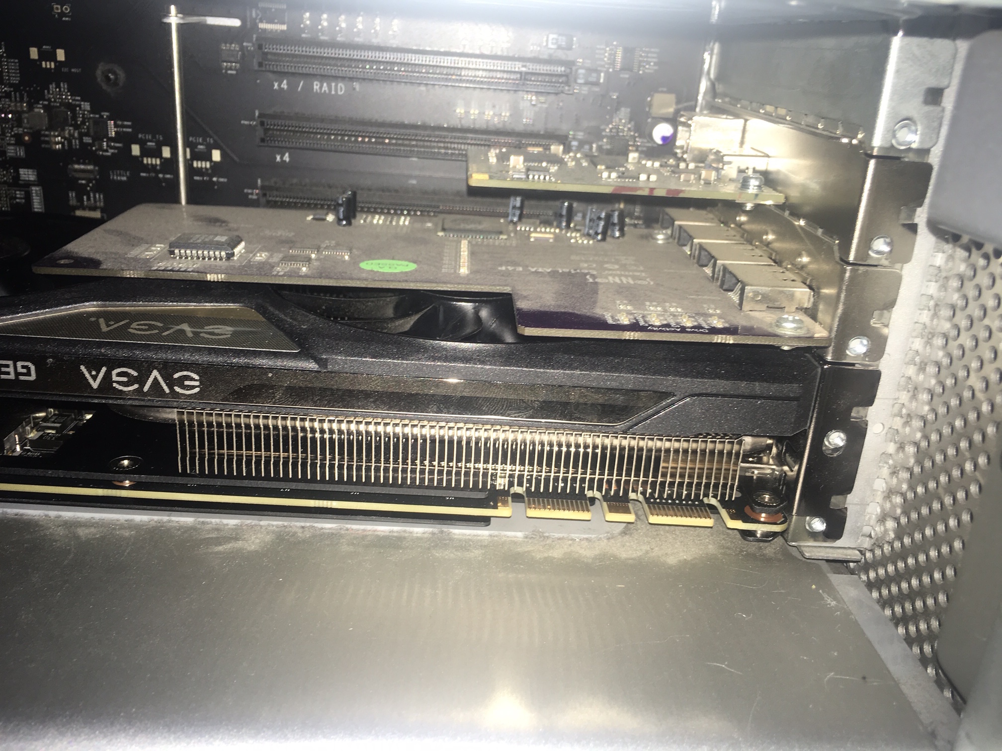 GPU fan airflow question / stacked PCI cards | MacRumors Forums
